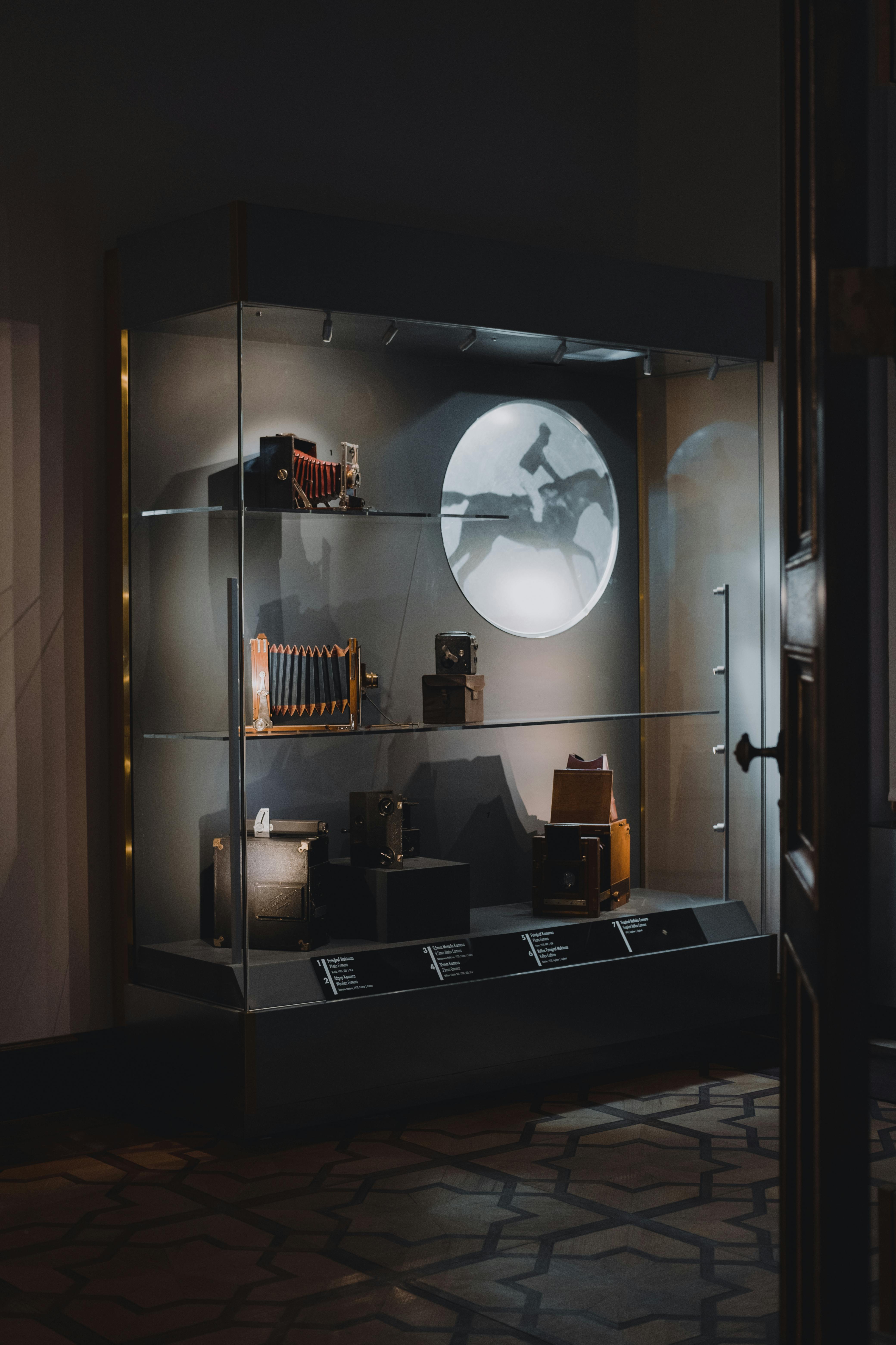 Low Iron Glass | Ultra-Clear Custom Glass Solutions by Bear Glass Inc.