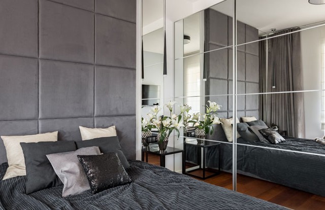Buy custom low iron mirror in NYC from Bear Glass